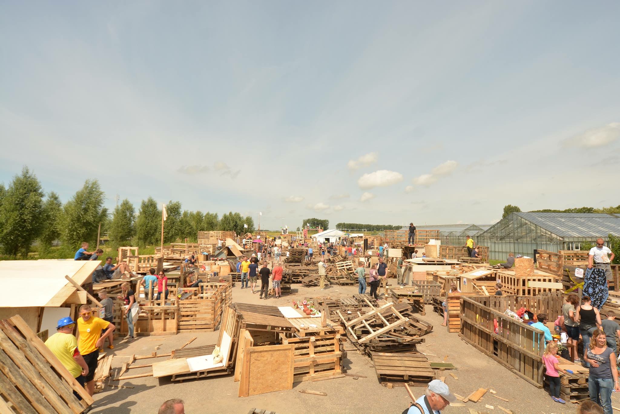 Huttenbouw en Open Huis Roelofarendsveen | Stichting Kaag en Braassem Promotie